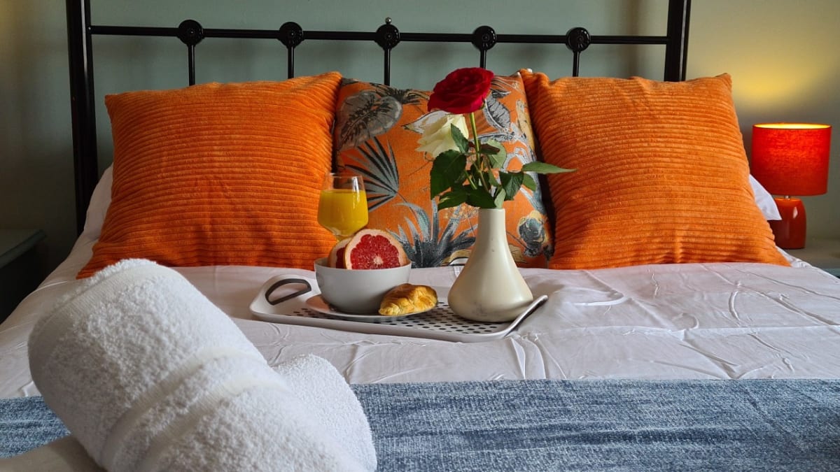 The Kingfisher at Kingsbury | Spires Corporate and Leisure Stays