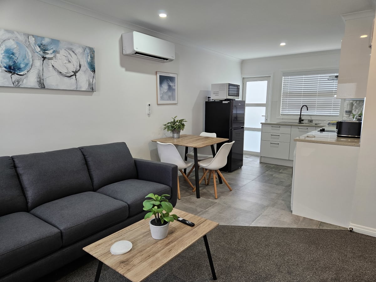 Redwood Apartments Unit 2 | redwoodapartments.co.nz