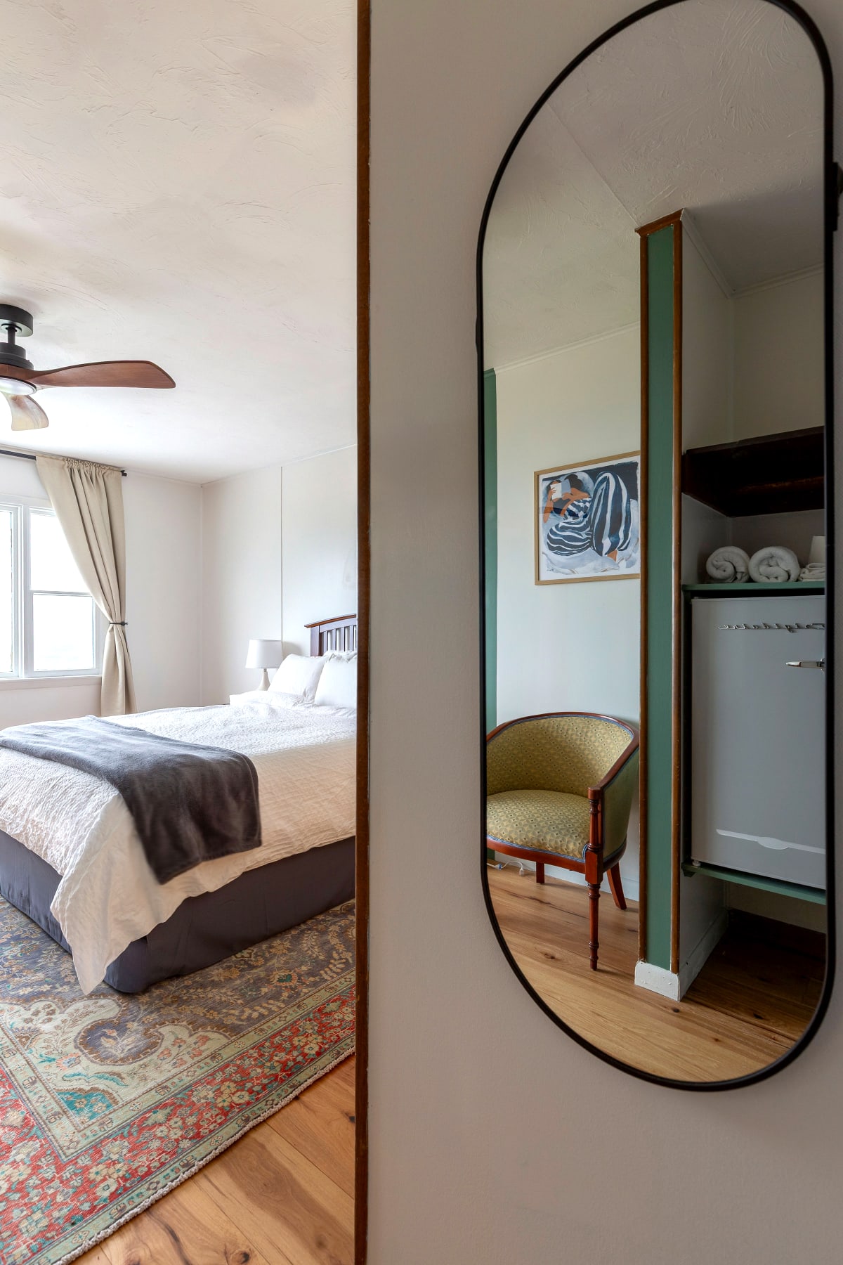 Queen - 5 State View Room 4 | The Perch Hotel